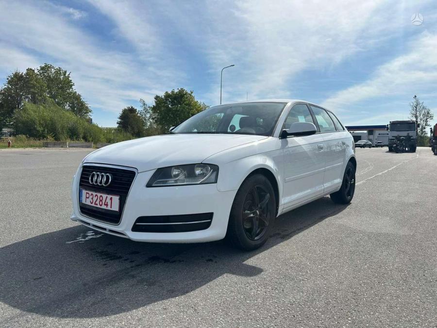 Balts Audi A3 2011 Klaipėda, ar dzinēja tilpumu 1.60 L un nobraukumu 300 tūkst. km par 4990 €, foto 13 vietnē AUTOMOTO.COM.LV