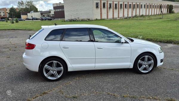 White Audi A3 2011 in Utena, with an engine capacity of 1.97 L and mileage of 241 thousand km for 6250 €, photo 11 on AUTOMOTO.COM.LV