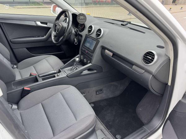 White Audi A3 2011 in Kursenai, with an engine capacity of 1.60 L and mileage of 299 thousand km for 4999 €, photo 6 on AUTOMOTO.COM.LV
