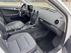 White Audi A3 2011 in Kursenai, with an engine capacity of 1.60 L and mileage of 299 thousand km for 4999 €, photo 6 on AUTOMOTO.COM.LV