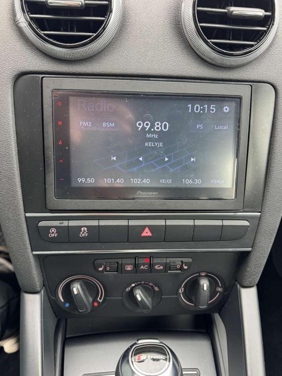 White Audi A3 2011 in Kursenai, with an engine capacity of 1.60 L and mileage of 299 thousand km for 4999 €, photo 8 on AUTOMOTO.COM.LV