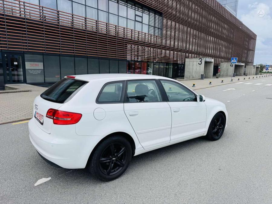 White Audi A3 2011 in Kursenai, with an engine capacity of 1.60 L and mileage of 299 thousand km for 4999 €, photo 12 on AUTOMOTO.COM.LV