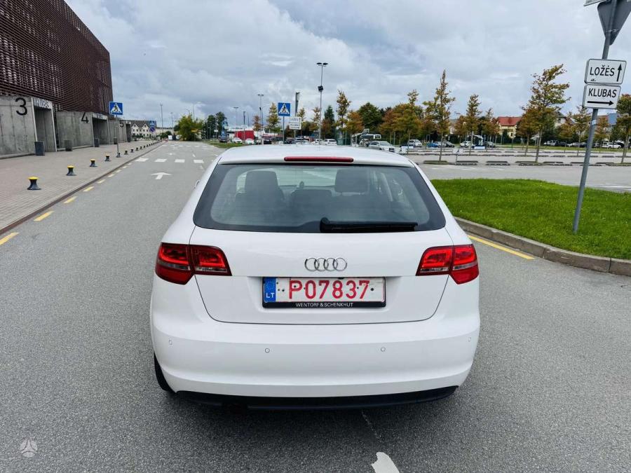 White Audi A3 2011 in Kursenai, with an engine capacity of 1.60 L and mileage of 299 thousand km for 4999 €, photo 14 on AUTOMOTO.COM.LV