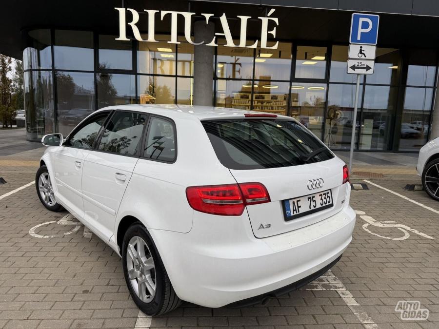 Balts Audi A3 2011 Kauņa, ar dzinēja tilpumu 2.00 L un nobraukumu 350 tūkst. km par 3890 €, foto 4 vietnē AUTOMOTO.COM.LV