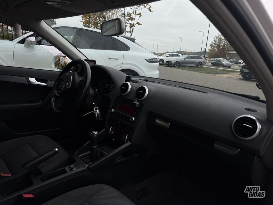 Balts Audi A3 2011 Kauņa, ar dzinēja tilpumu 2.00 L un nobraukumu 350 tūkst. km par 3890 €, foto 18 vietnē AUTOMOTO.COM.LV