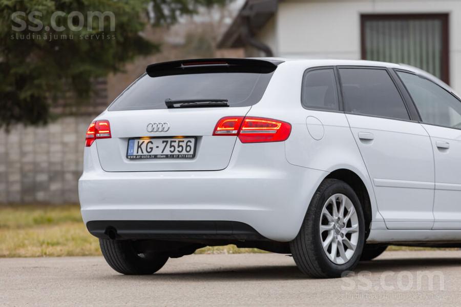 Balts Audi A3 2012 Jelgava, ar dzinēja tilpumu 2.00 L un nobraukumu 240 tūkst. km par 5999 €, foto 9 vietnē AUTOMOTO.COM.LV
