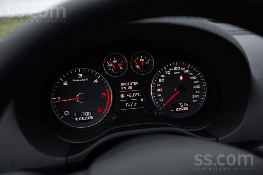 Balts Audi A3 2012 Jelgava, ar dzinēja tilpumu 2.00 L un nobraukumu 240 tūkst. km par 5999 €, foto 23 vietnē AUTOMOTO.COM.LV