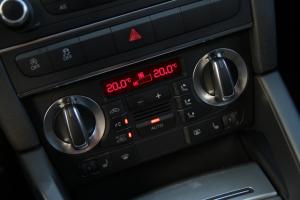 White Audi A3 2012 in Riga, with an engine capacity of 2.00 L and mileage of 267 thousand km for 6590 €, photo 8 on AUTOMOTO.COM.LV