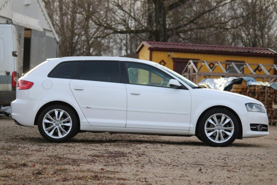 White Audi A3 2012 in Riga, with an engine capacity of 2.00 L and mileage of 267 thousand km for 6590 €, photo 12 on AUTOMOTO.COM.LV