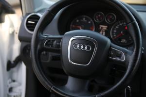 White Audi A3 2012 in Riga, with an engine capacity of 2.00 L and mileage of 267 thousand km for 6590 €, photo 18 on AUTOMOTO.COM.LV