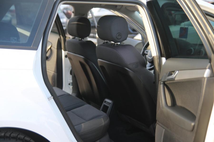 White Audi A3 2012 in Riga, with an engine capacity of 2.00 L and mileage of 267 thousand km for 6590 €, photo 26 on AUTOMOTO.COM.LV