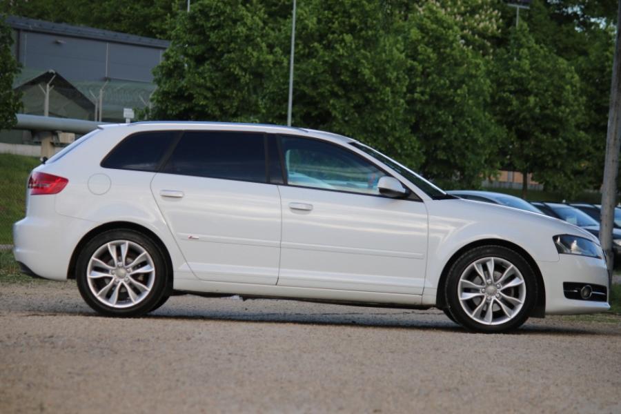 White Audi A3 2012 in Riga, with an engine capacity of 2.00 L and mileage of 267 thousand km for 6590 €, photo 31 on AUTOMOTO.COM.LV