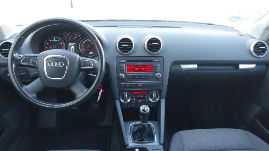 Balts Audi A3 2012 Limbaži, ar dzinēja tilpumu 1.20 L un nobraukumu 240 tūkst. km par 5950 €, foto 9 vietnē AUTOMOTO.COM.LV