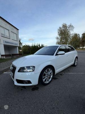 White Audi A3 2012 in Ukmerge, with an engine capacity of 1.60 L and mileage of 258 thousand km for 4500 €, photo 4 on AUTOMOTO.COM.LV