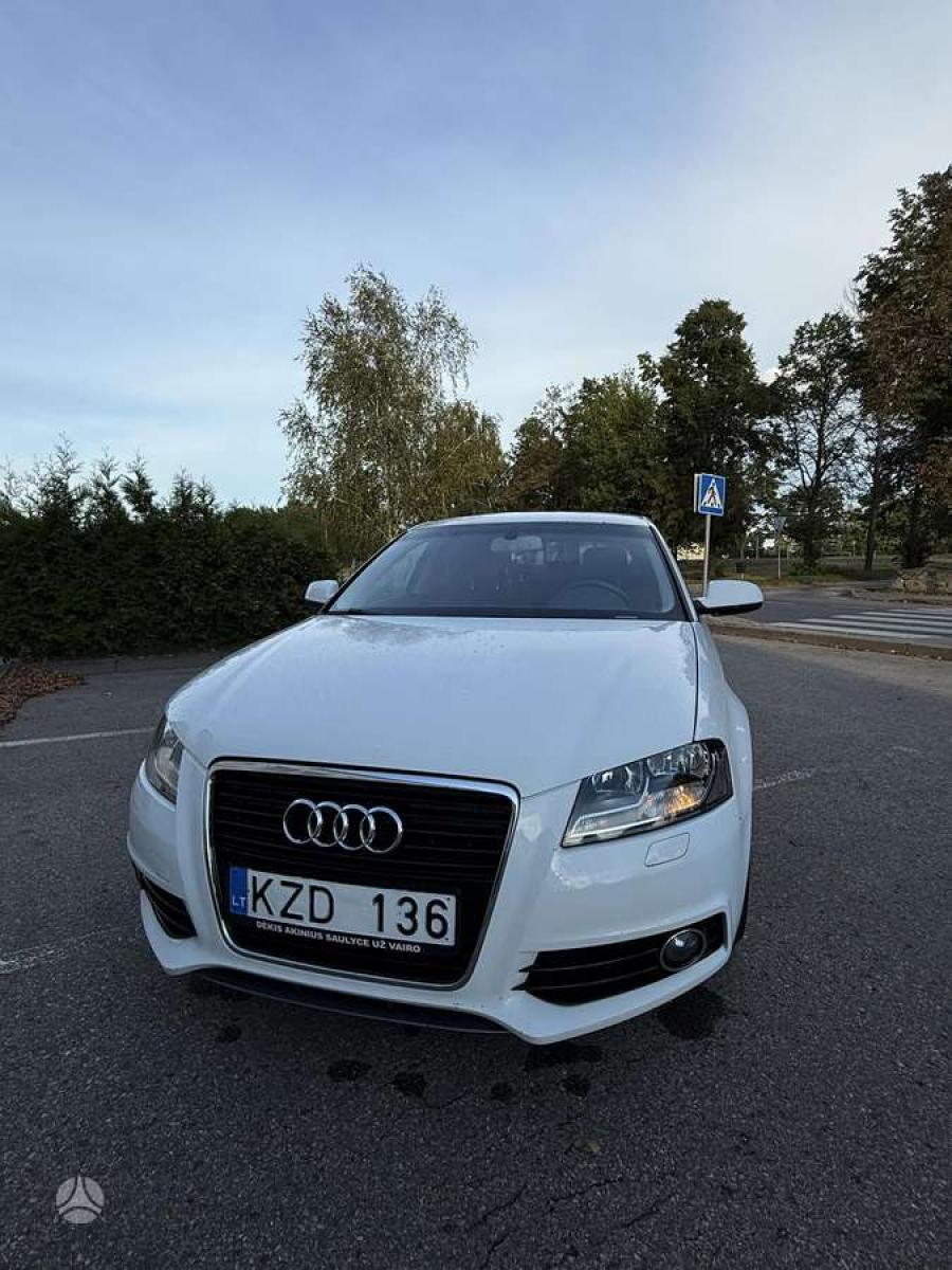 White Audi A3 2012 in Ukmerge, with an engine capacity of 1.60 L and mileage of 258 thousand km for 4500 €, photo 9 on AUTOMOTO.COM.LV