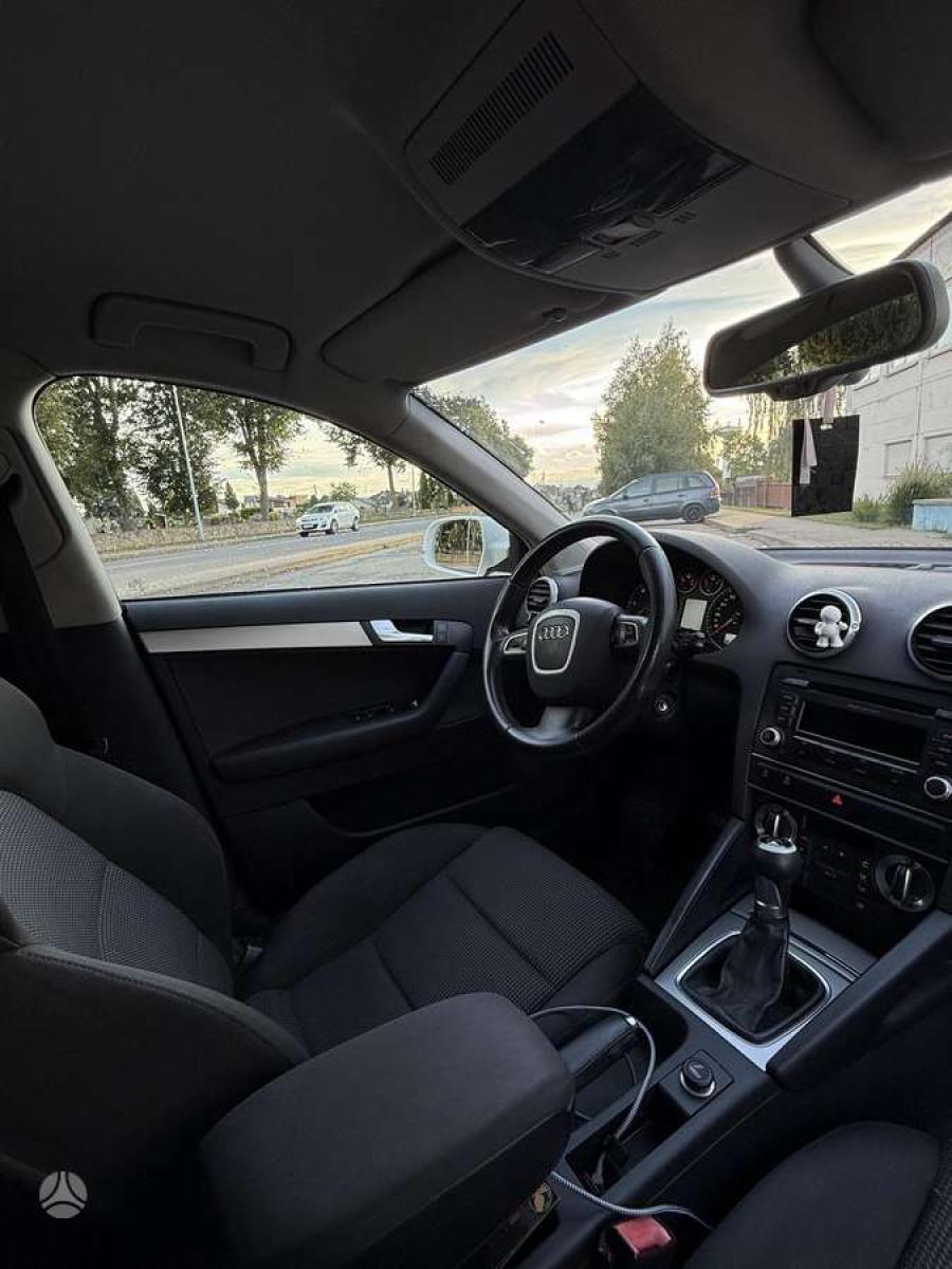 White Audi A3 2012 in Ukmerge, with an engine capacity of 1.60 L and mileage of 258 thousand km for 4500 €, photo 12 on AUTOMOTO.COM.LV