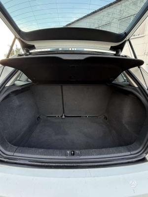 White Audi A3 2012 in Ukmerge, with an engine capacity of 1.60 L and mileage of 258 thousand km for 4500 €, photo 15 on AUTOMOTO.COM.LV