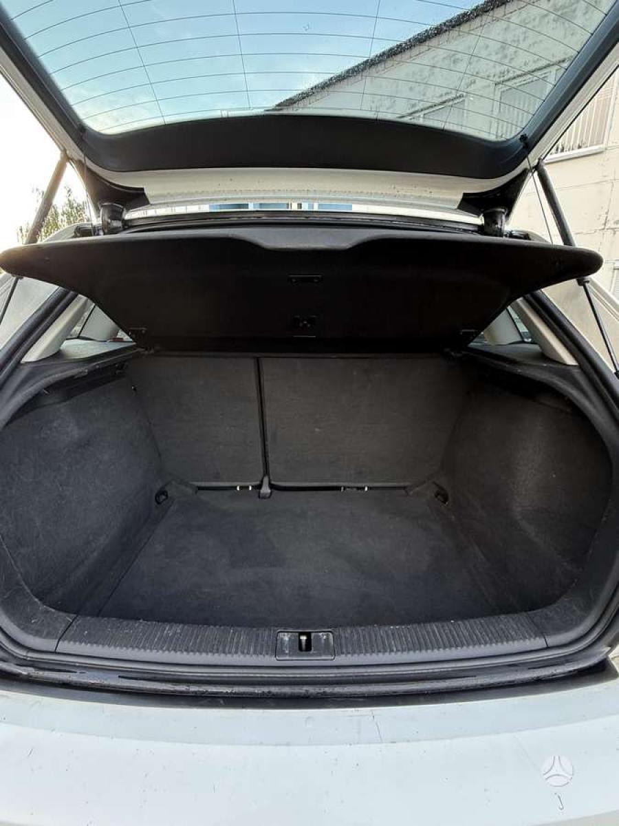 White Audi A3 2012 in Ukmerge, with an engine capacity of 1.60 L and mileage of 258 thousand km for 4500 €, photo 15 on AUTOMOTO.COM.LV