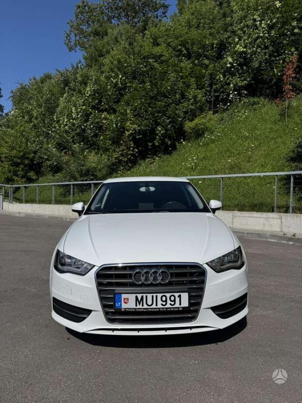 White Audi A3 2013 in Vilnius, with an engine capacity of 1.20 L and mileage of 209 thousand km for 8000 €, photo 8 on AUTOMOTO.COM.LV