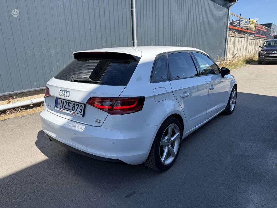 Balts Audi A3 2014 Telšiai, ar dzinēja tilpumu 1.97 L un nobraukumu 244 tūkst. km par 9999 €, foto 6 vietnē AUTOMOTO.COM.LV