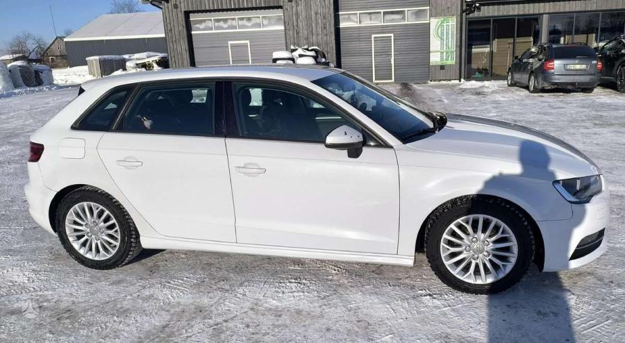 White Audi A3 2015 in Skuodas, with an engine capacity of 1.60 L and mileage of 294 thousand km for 8000 €, photo 7 on AUTOMOTO.COM.LV