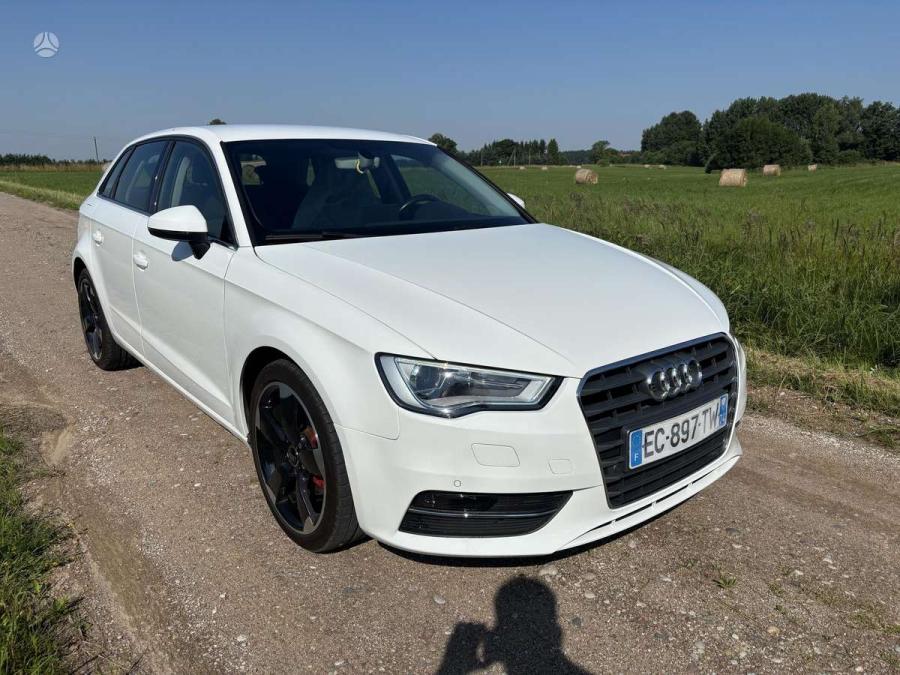White Audi A3 2016 in Taurage, with an engine capacity of 1.60 L and mileage of 168 thousand km for 8600 €, photo 3 on AUTOMOTO.COM.LV