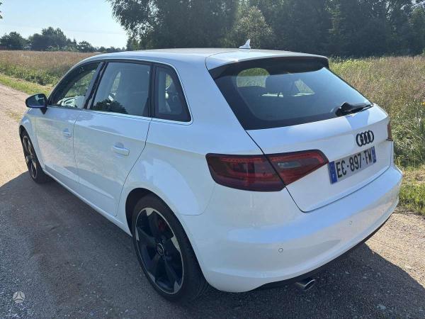 White Audi A3 2016 in Taurage, with an engine capacity of 1.60 L and mileage of 168 thousand km for 8600 €, photo 6 on AUTOMOTO.COM.LV