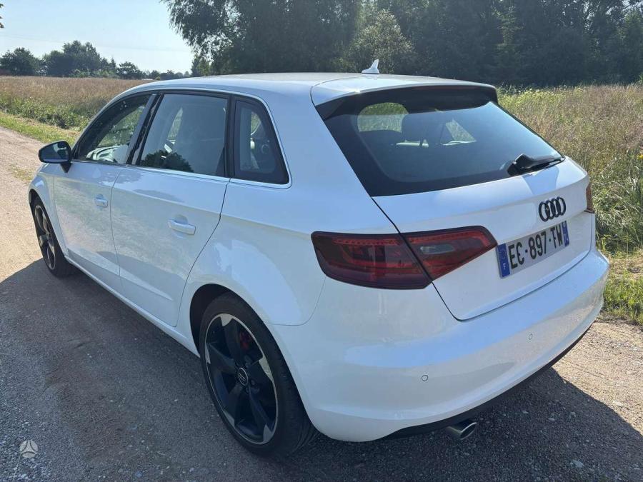 White Audi A3 2016 in Taurage, with an engine capacity of 1.60 L and mileage of 168 thousand km for 8600 €, photo 7 on AUTOMOTO.COM.LV