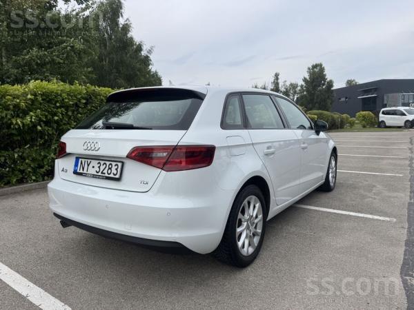 Audi A3 2016 Rīga vietnē Balts Audi A3 2016 Rīga, ar dzinēja tilpumu 1.60 L un nobraukumu 211 tūkst. km par 10000 €, foto 3 vietnē AUTOMOTO.COM.LV