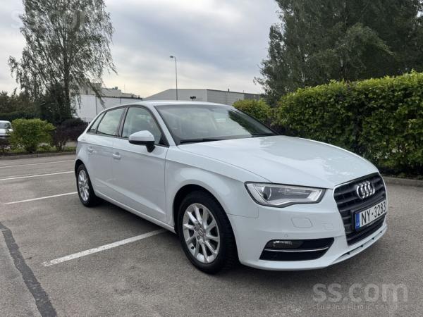 Audi A3 2016 Rīga vietnē Balts Audi A3 2016 Rīga, ar dzinēja tilpumu 1.60 L un nobraukumu 211 tūkst. km par 10000 €, foto 4 vietnē AUTOMOTO.COM.LV
