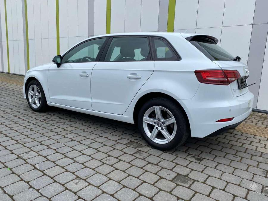 White Audi A3 2016 in Raseiniai, with an engine capacity of 1.60 L and mileage of 275 thousand km for 8500 €, photo 8 on AUTOMOTO.COM.LV