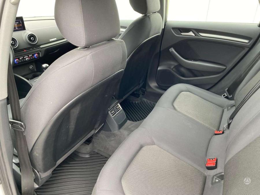 Balts Audi A3 2016 Raseiniai, ar dzinēja tilpumu 1.60 L un nobraukumu 275 tūkst. km par 8500 €, foto 19 vietnē AUTOMOTO.COM.LV