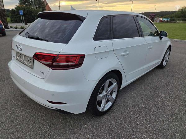 White Audi A3 2017 in Kaunas, with an engine capacity of 1.60 L and mileage of 203 thousand km for 10250 €, photo 7 on AUTOMOTO.COM.LV