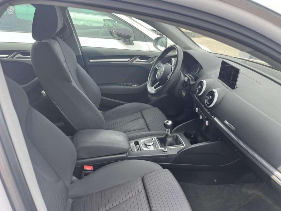Balts Audi A3 2017 Panevēža, ar dzinēja tilpumu 1.60 L un nobraukumu 235 tūkst. km par 9500 €, foto 8 vietnē AUTOMOTO.COM.LV