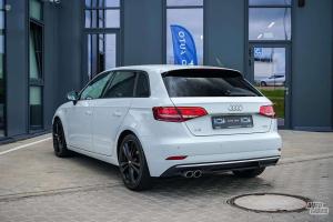 White Audi A3 2017 in Kaunas, with an engine capacity of 2.00 L and mileage of 195 thousand km for 12450 €, photo 10 on AUTOMOTO.COM.LV