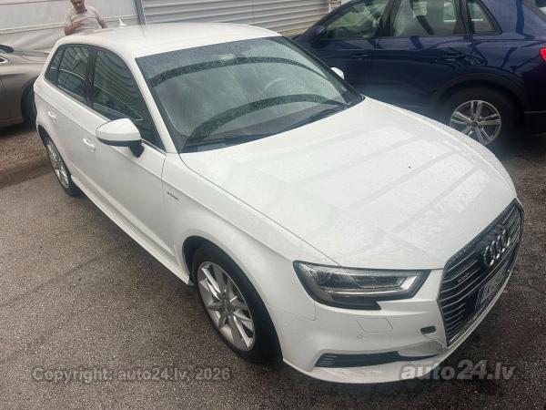 Audi A3 2017 Tallina vietnē Balts Audi A3 2017 Tallina, ar dzinēja tilpumu 1.40 L un nobraukumu 100 tūkst. km par 13900 €, foto 4 vietnē AUTOMOTO.COM.LV