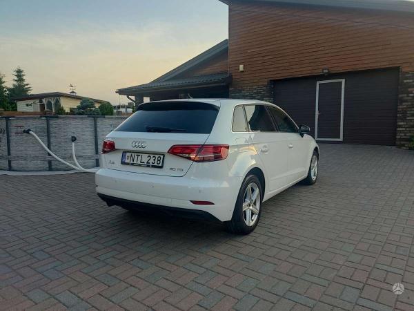 White Audi A3 2018 in Pakruojis, with an engine capacity of 1.60 L and mileage of 188 thousand km for 12450 €, photo 10 on AUTOMOTO.COM.LV