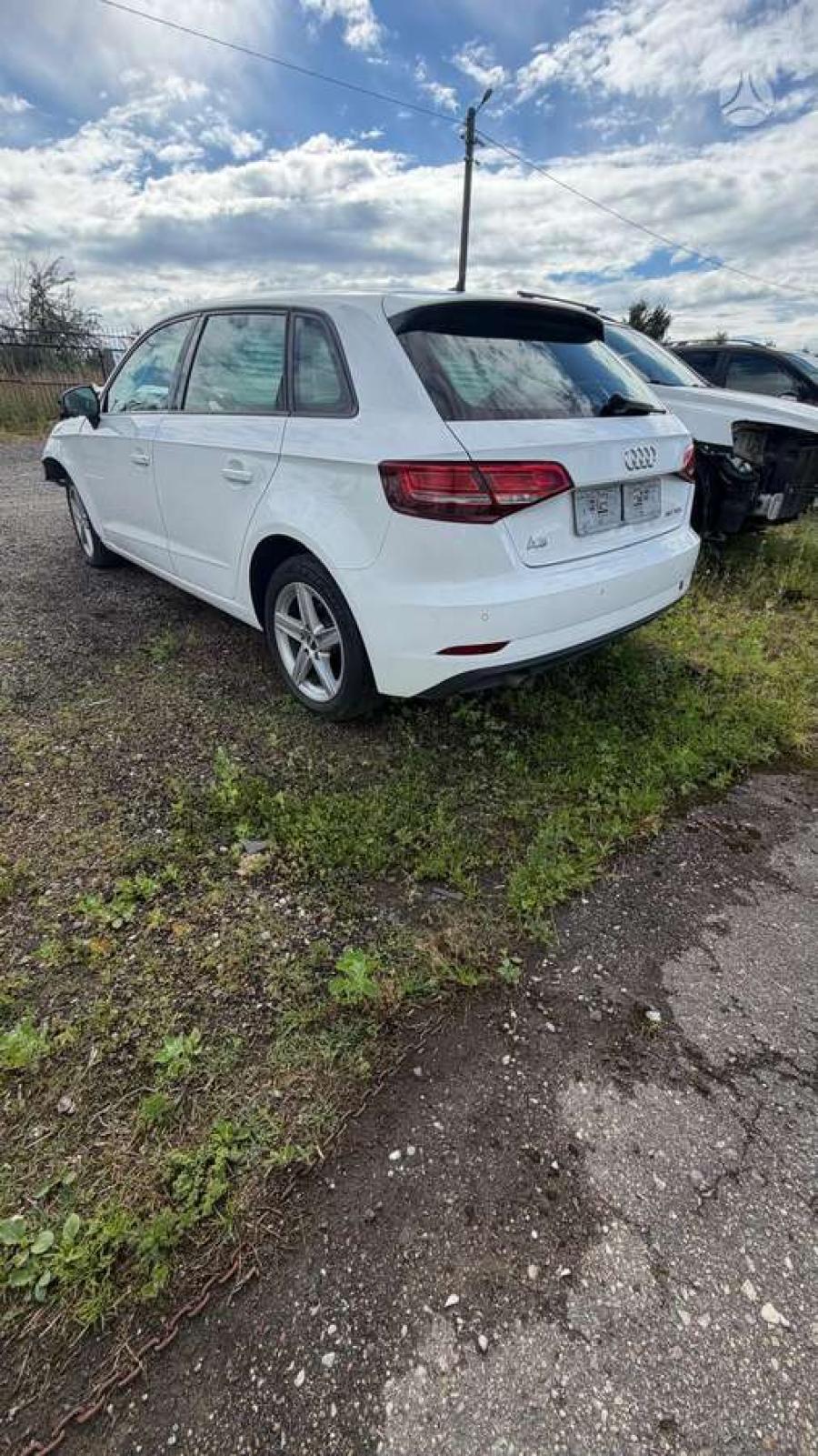 Balts Audi A3 2019 Panevēža, ar dzinēja tilpumu 1.60 L un nobraukumu 141 tūkst. km par 3650 €, foto 7 vietnē AUTOMOTO.COM.LV