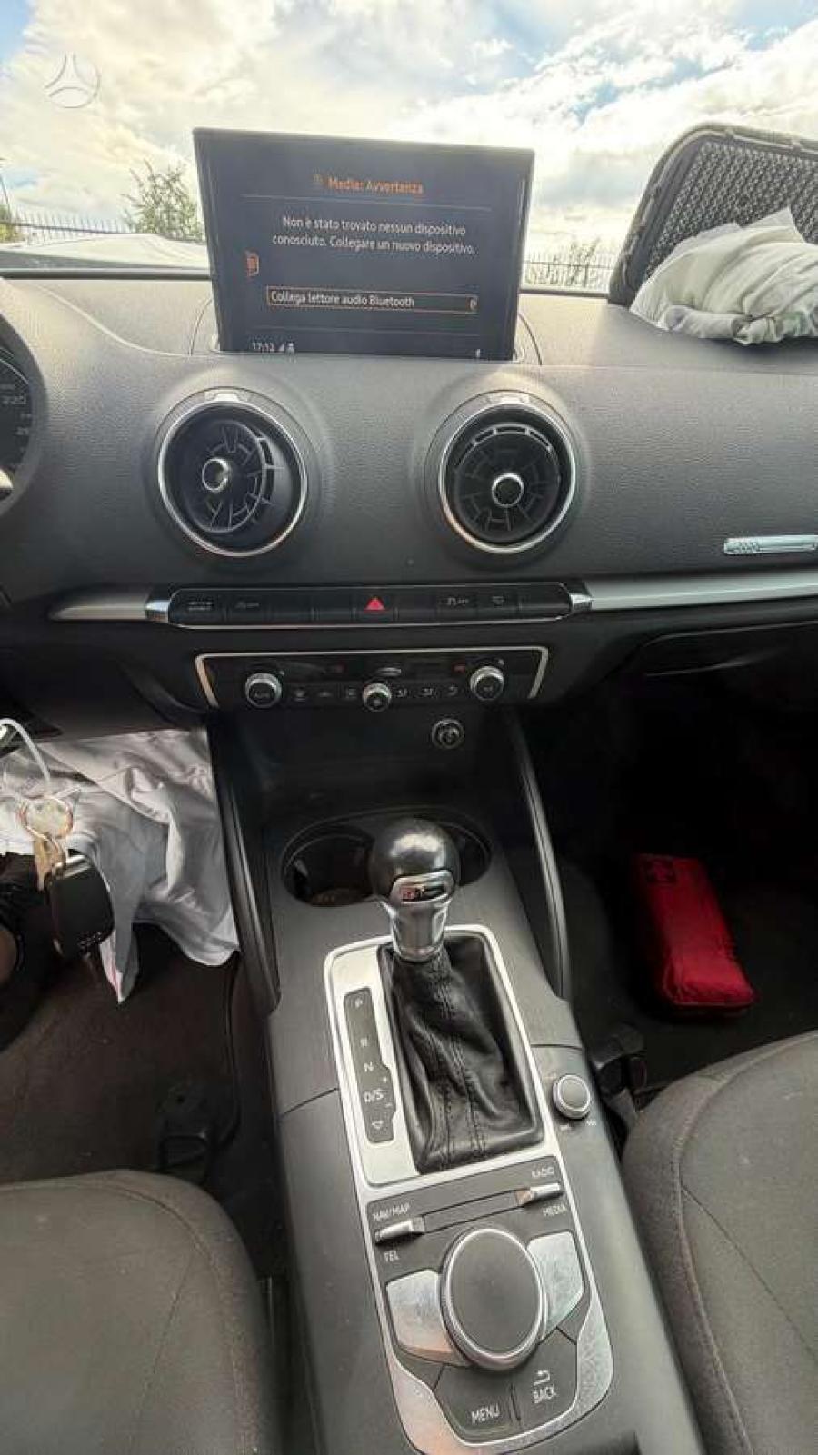 Balts Audi A3 2019 Panevēža, ar dzinēja tilpumu 1.60 L un nobraukumu 141 tūkst. km par 3650 €, foto 8 vietnē AUTOMOTO.COM.LV
