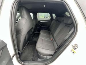 White Audi A3 2020 in Siauliai, with an engine capacity of 1.97 L and mileage of 117 thousand km for 19900 €, photo 32 on AUTOMOTO.COM.LV