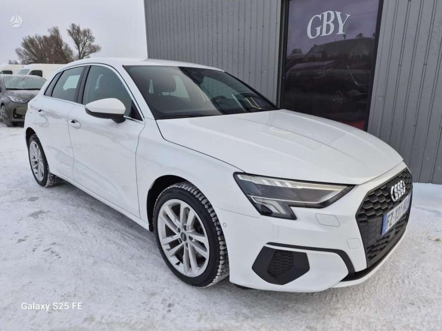 White Audi A3 2021 in Taurage, with an engine capacity of 2.00 L and mileage of 266 thousand km for 18755 €, photo 3 on AUTOMOTO.COM.LV