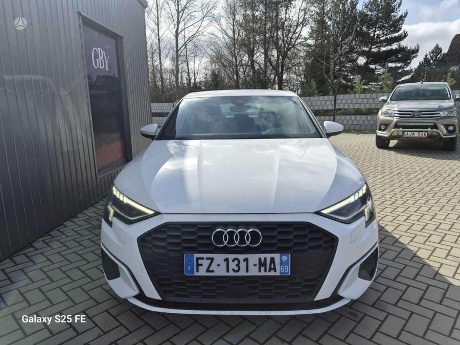 White Audi A3 2021 in Taurage, with an engine capacity of 2.00 L and mileage of 266 thousand km for 16940 €, photo 3 on AUTOMOTO.COM.LV