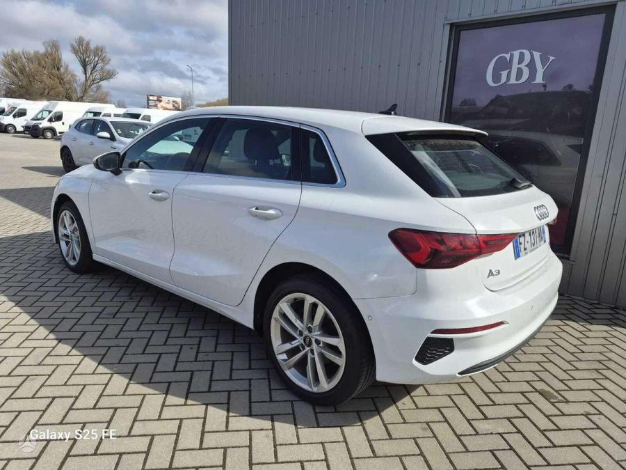 White Audi A3 2021 in Taurage, with an engine capacity of 2.00 L and mileage of 266 thousand km for 16940 €, photo 5 on AUTOMOTO.COM.LV