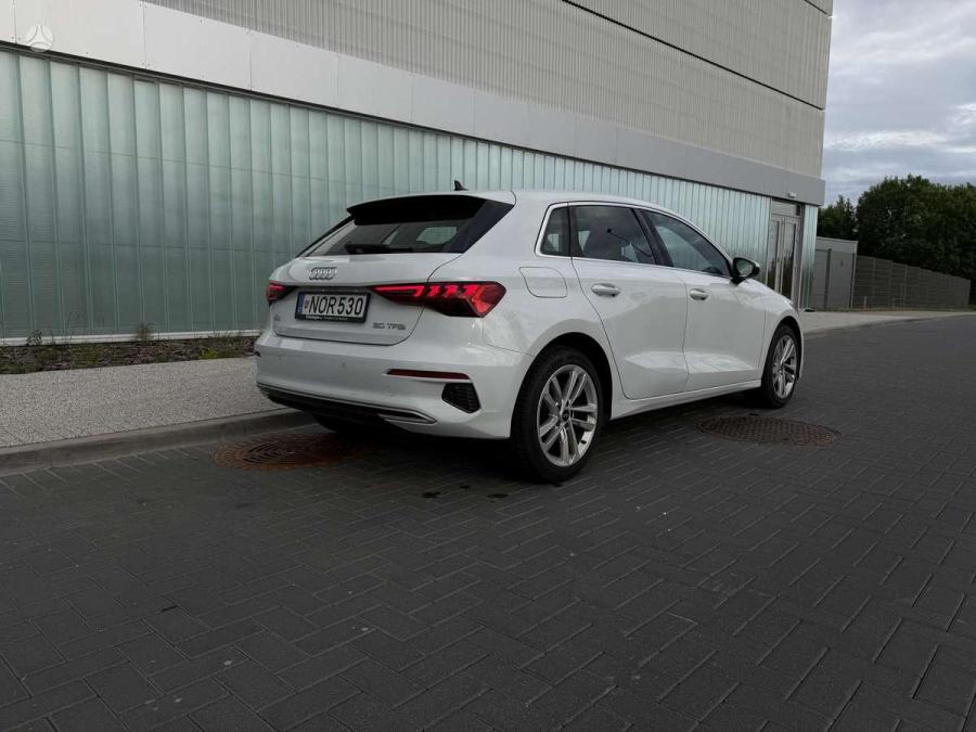 Balts Audi A3 2022 Viļņa, ar dzinēja tilpumu 1.00 L un nobraukumu 166 tūkst. km par 17500 €, foto 7 vietnē AUTOMOTO.COM.LV