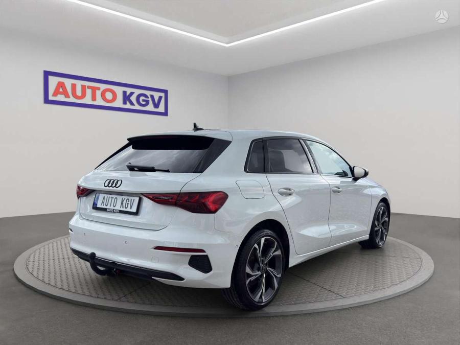 White Audi A3 2024 in Kaunas, with an engine capacity of 1.50 L and mileage of 20 thousand km for 28999 €, photo 6 on AUTOMOTO.COM.LV