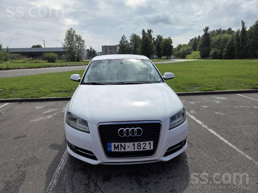 Balts Audi A3 2010 Rīga, ar dzinēja tilpumu 1.60 L un nobraukumu 250 tūkst. km par 3000 €, foto 3 vietnē AUTOMOTO.COM.LV