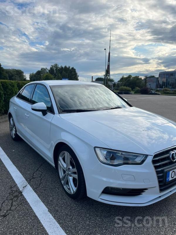 White Audi A3 2015 in Riga, with an engine capacity of 2.00 L and mileage of 219 thousand km for 13750 €, photo 3 on AUTOMOTO.COM.LV