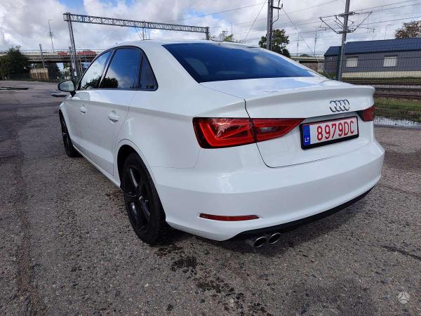 Balts Audi A3 2015 Šauļi, ar dzinēja tilpumu 1.80 L un nobraukumu 201 tūkst. km par 10400 €, foto 7 vietnē AUTOMOTO.COM.LV