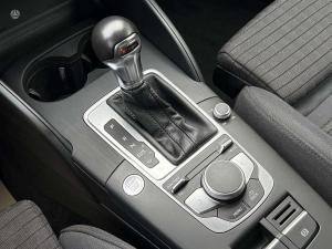 Balts Audi A3 2016 Prienai, ar dzinēja tilpumu 2.00 L un nobraukumu 143 tūkst. km par 13950 €, foto 34 vietnē AUTOMOTO.COM.LV