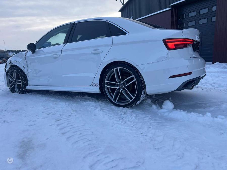 White Audi A3 2017 in Kaunas, with an engine capacity of 1.60 L and mileage of 184 thousand km for 8450 €, photo 11 on AUTOMOTO.COM.LV